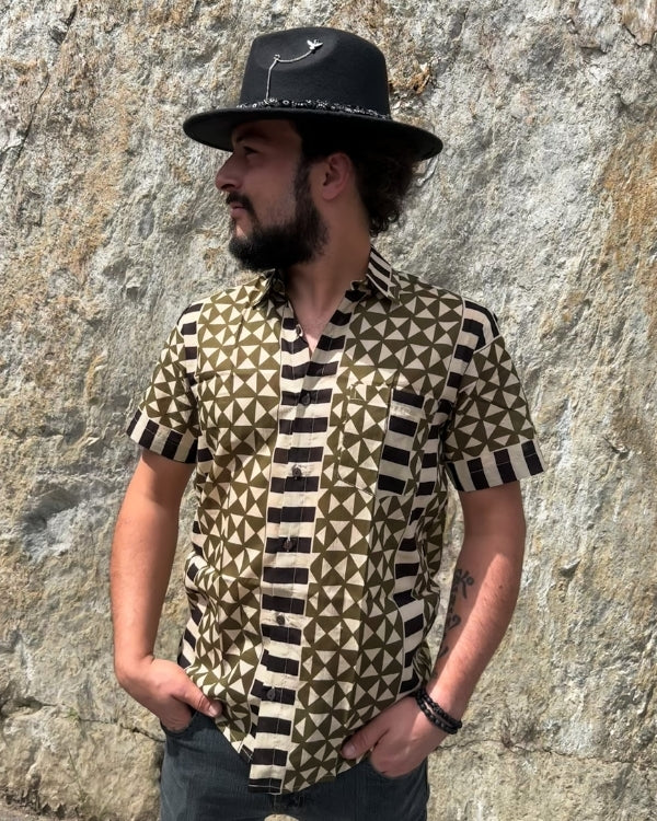 Herrenhemd Green Drift - Männer Boho-Look in Grün und Schwarz – JS Shop
